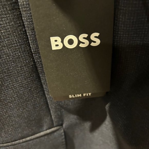 Hugo Boss | Suits & Blazers | Mens Hugo Boss Dark Blue Patterned Suit ...